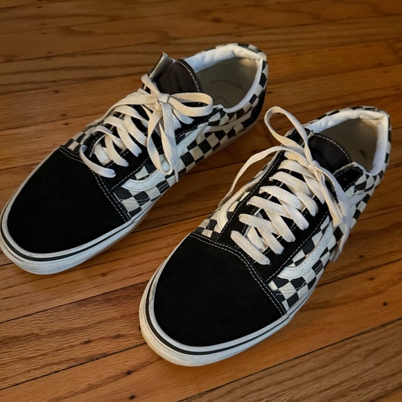 Vans | Shoes | Vans Classic Black And White Checkered Sneakers Size 2 ...